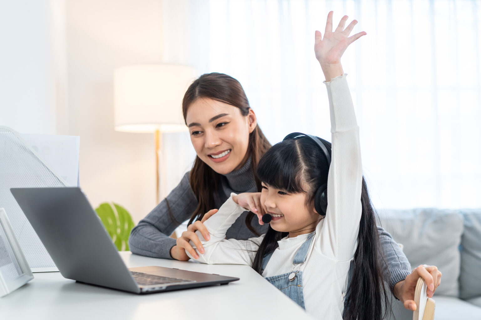 Beneficios de aprender varios idiomas para los niños - Super Mamás Beneficios de aprender varios idiomas para los niños - Super Mamás